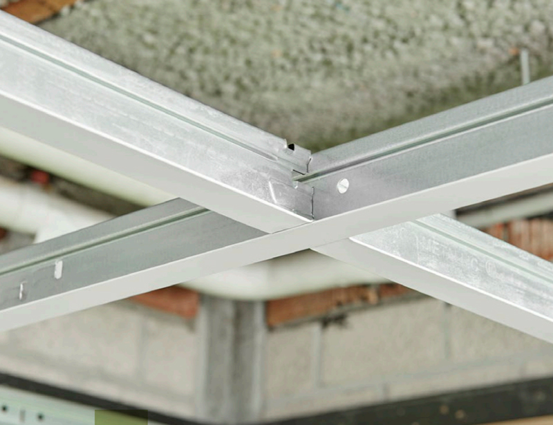 Rockfon Chicago Metallic™ Grid & Perimeter Trim T24 2890 White